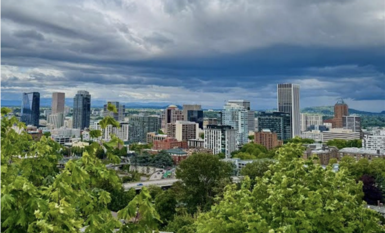 Lluviosa primera semana del verano en Portland – El Latino de Hoy